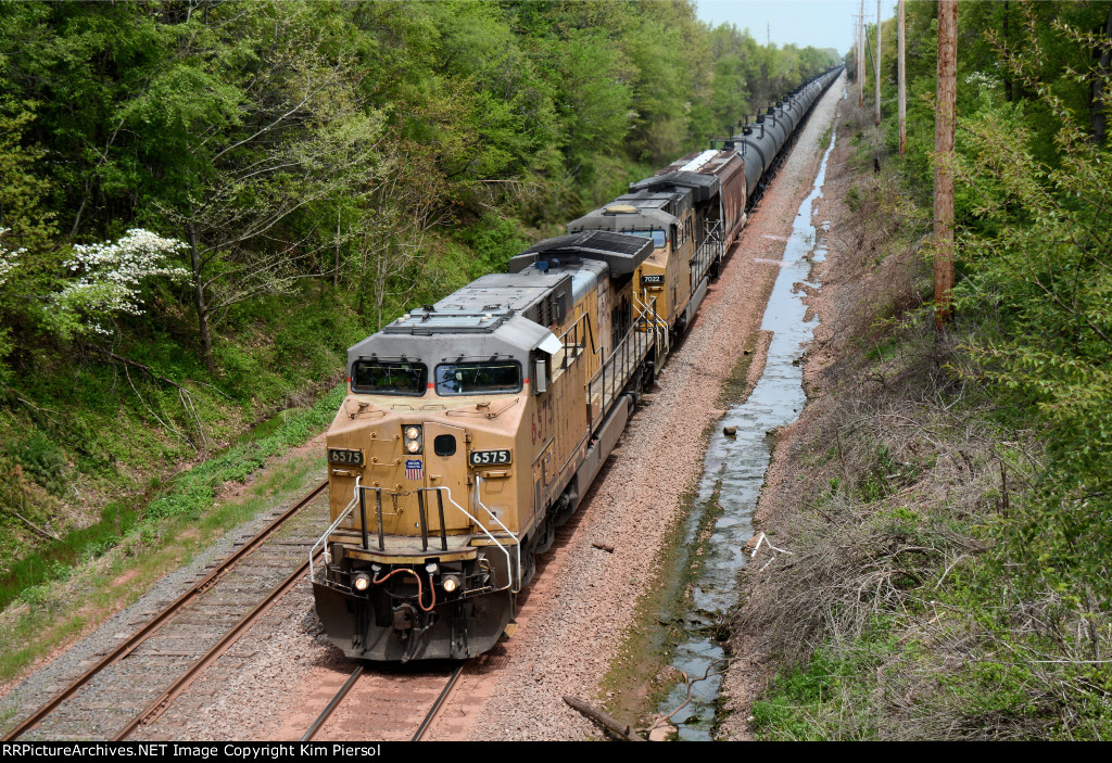 UP 6575 CSX Train K036 Crude Oil Loads